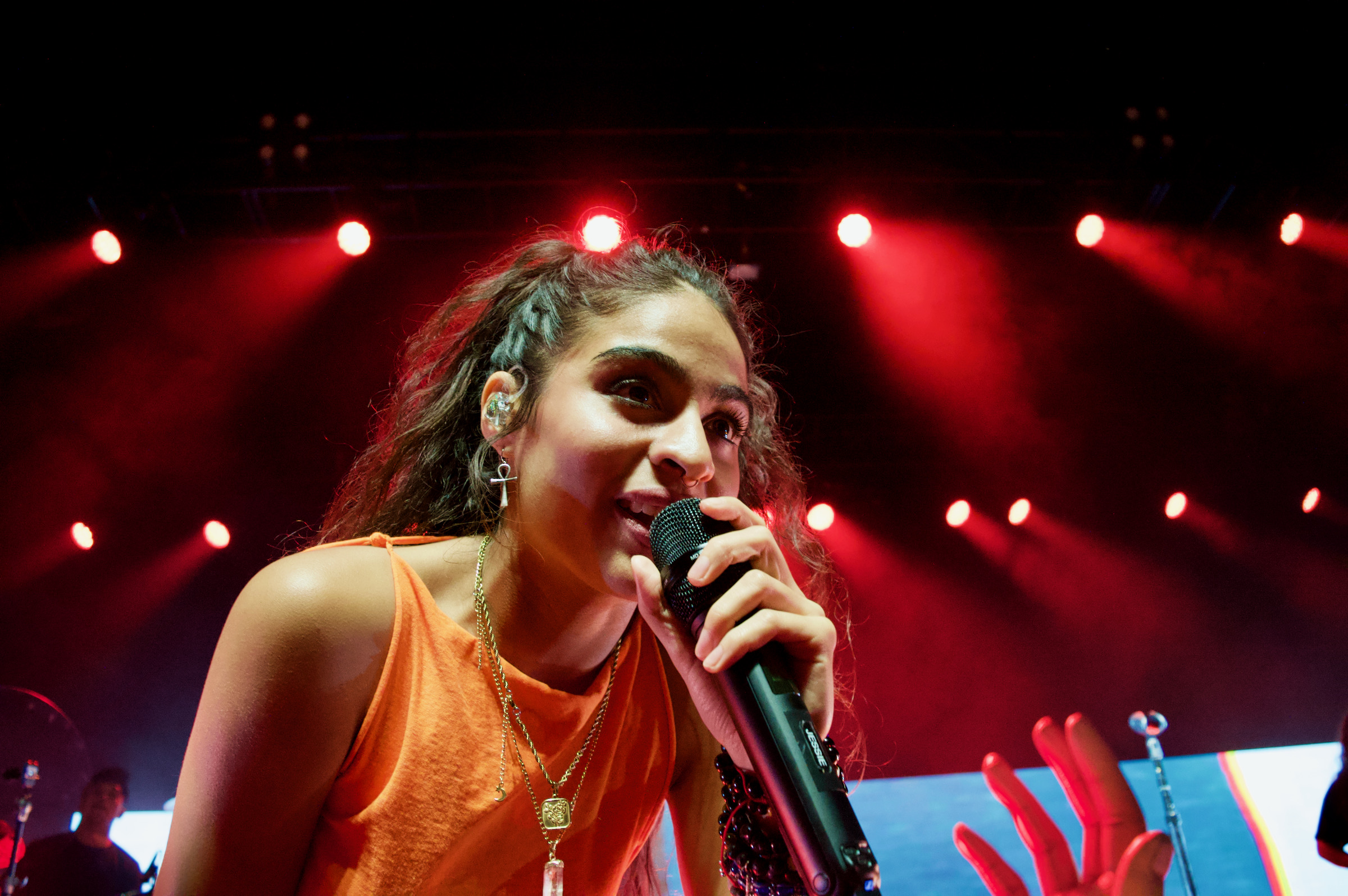 [Photos] Jessie Reyez Brings Yessie Tour to Detroit With Guests Leila ...